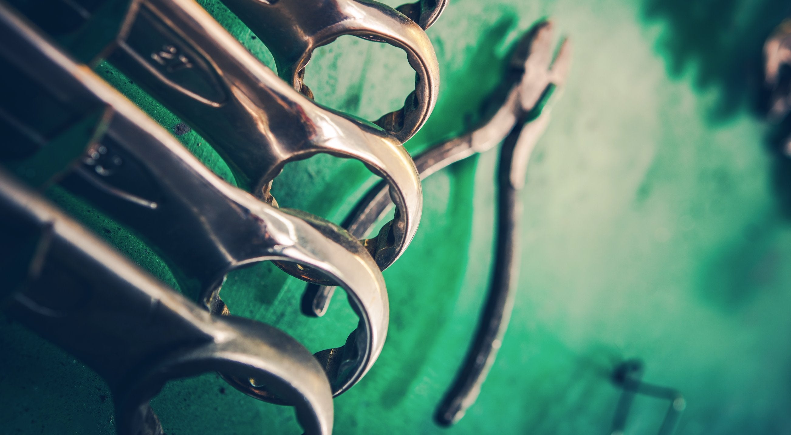 Spanners, Sockets & Wrenches for Reliable Grip & Torque | Rinkit.com